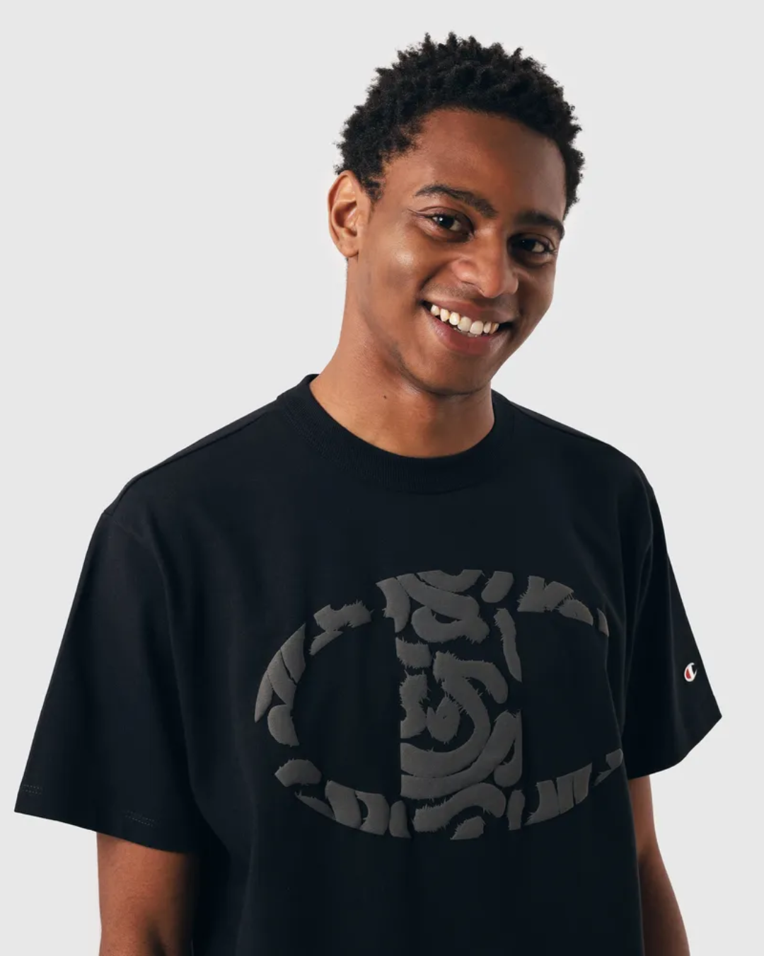 Camiseta Champion Logo Paint Black