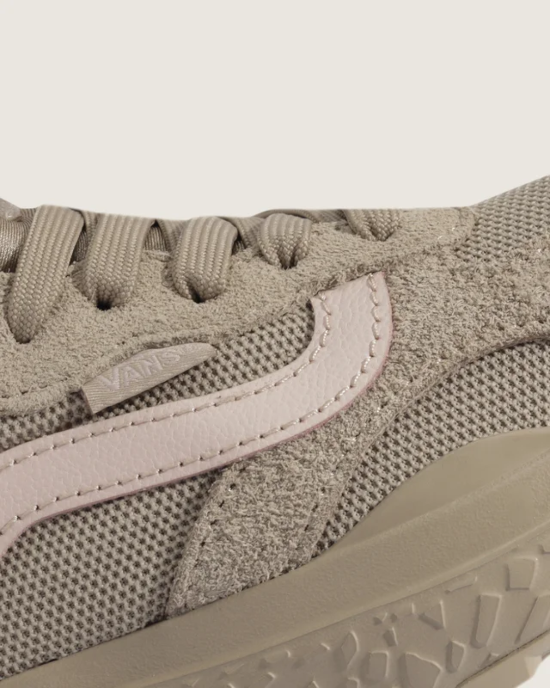 Tênis Vans Mte Ultrarange Neo Vr3 Taupe